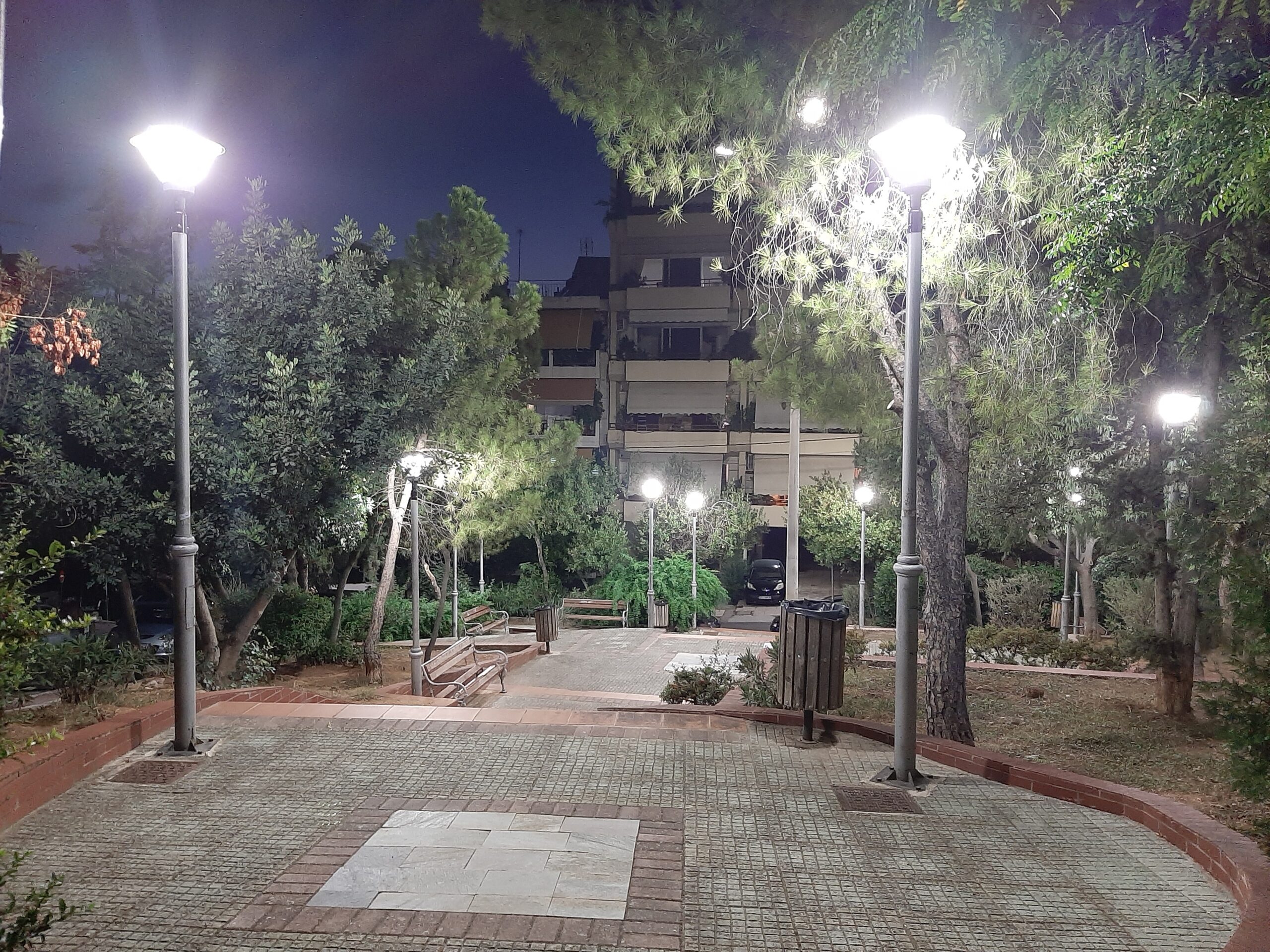«LED» η φωτισμένη πόλη μας – Η άλλη άποψη στου Ζωγράφου